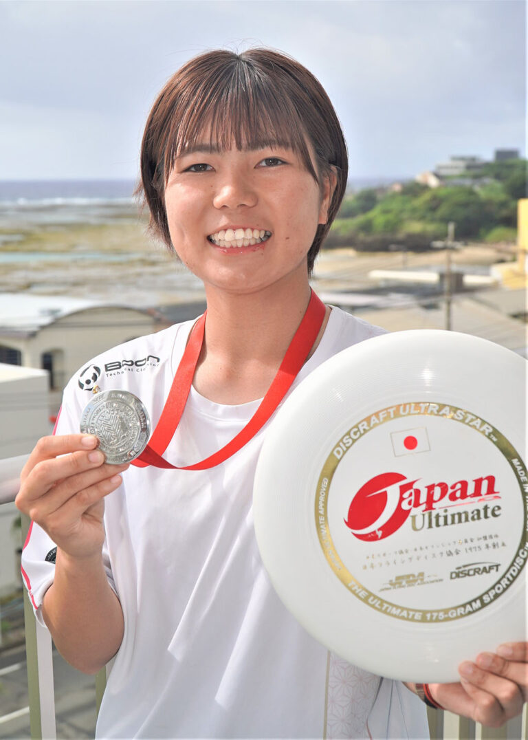 世界大会で銀メダル獲得 – 奄美新聞